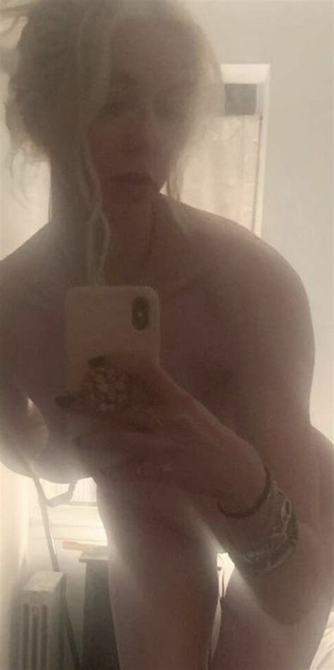 Taylor Momsen Nude Porn Pictures Xxx Photos Sex Images 4070785 Pictoa