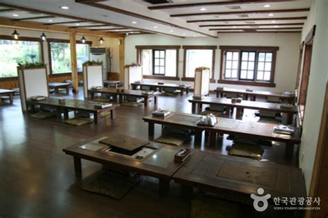 들꽃 음식점 정보와 주변 관광 명소 및 근처 맛집 여행 정보