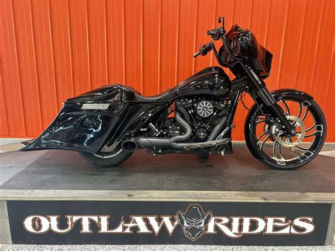 2017 Harley Davidson Ultra Custom Outlaw Rides Motorcycles