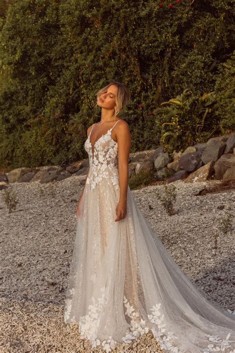 Jenica Madi Lane Bridal Wedding Dresses Lace Boho Wedding Dress
