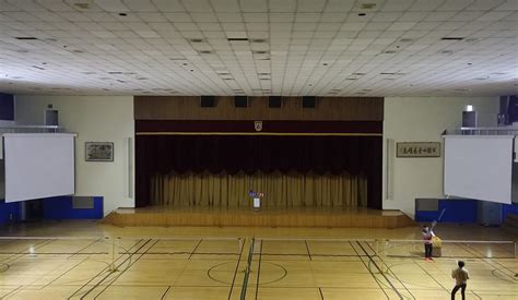 서울 Oo 고등학교 강당 D96gaa 전동 250인치 스크린 설치 시공 사례 주 와이에스엠