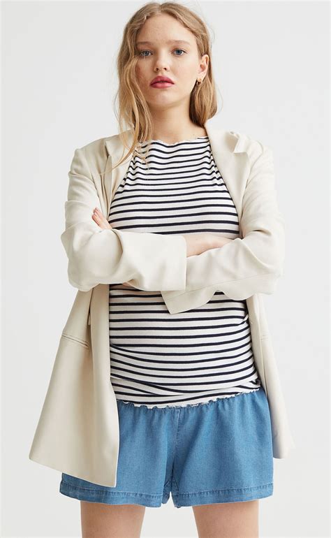 Traveling While Pregnant What To Pack For Beach Destinations