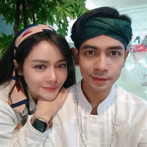 Sempat Dikabarkan Pacaran Ini 6 Potret Mawar Afi Dan Veri Afi Dari