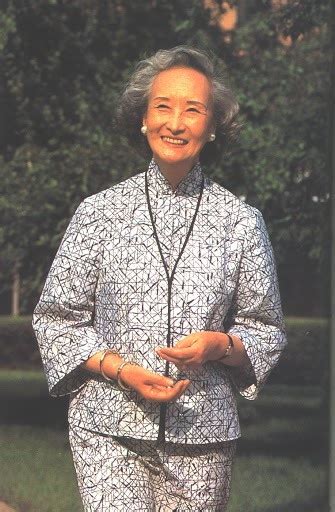 Pin By Cilla Sofia On Nien Cheng Modern Cheongsam Advanced Style Fashion