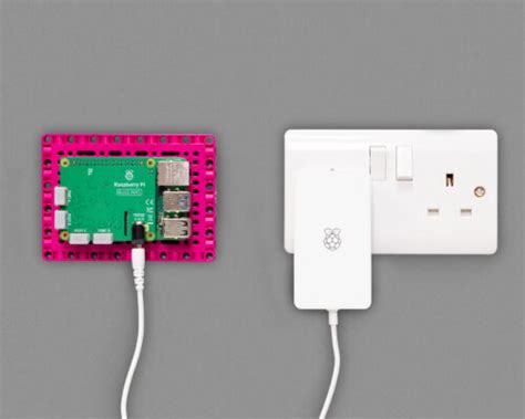 Meet The Raspberry Pi Build HAT Create With Raspberry Pi And LEGO Education Raspberry Pi