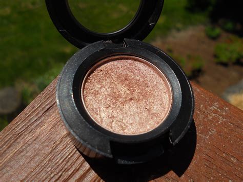 Knots And Ruffles Mac All That Glitters Eyeshadow A Review Swatches