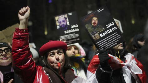 Изпитание за демокрацията Протести фалшификации и външна намеса на изборите в някои страни в