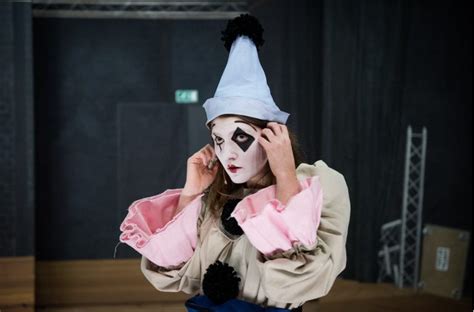 Hoe Reageerde De Pers En Publiek Op De Onzichtbare Man Theater Artemis