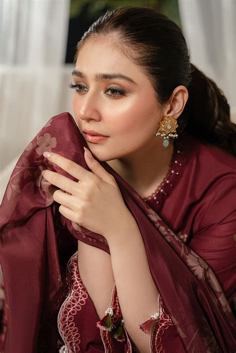 Ruby Maze 3 Piece Embroidered Lawn Suit