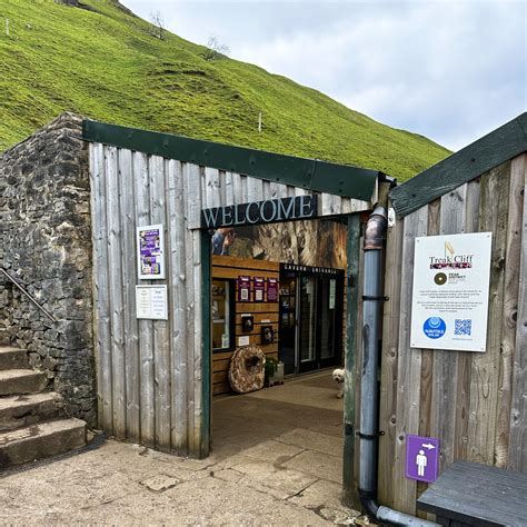 Visit The Best Of The Castleton Blue John Caves Treak Cliff Cavern