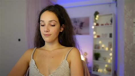 Sophie Rain Nike Spider