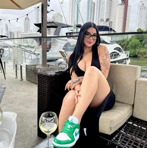 Chica Linda Medellin