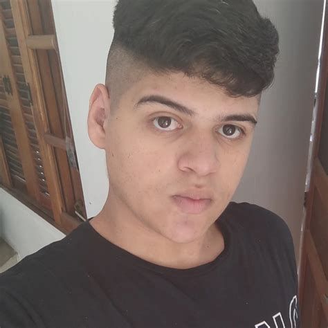 Allison Ferreira Allisonferreiraoficial • Instagram Photos And Videos