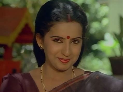 Actress Ambikas Reaction About Her Remuneration In Mohanlalas