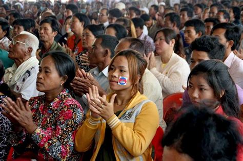 លោក កឹម សុខា ចុះជួបសកម្មជនឥស្មាមមានអ្នកចូលរួម៥០០០នាក់នៅខេត្តបន្ទាយមានជ័យ សម្លេងសហគមន៍ខ្មែរ