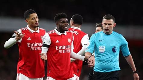 Arsenal Fans React To Referee Selected For Premier League Title Decider
