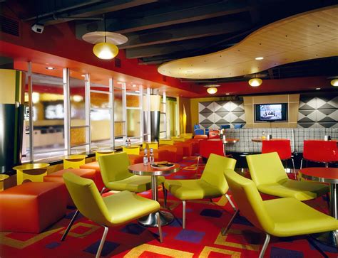 Uw Terry Lander Dining Hall Schuchart