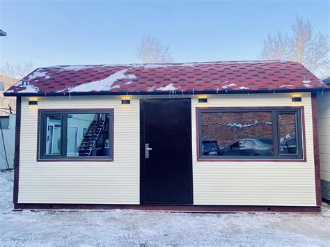 Зөөврийн сууц тохижуулсан контейнер