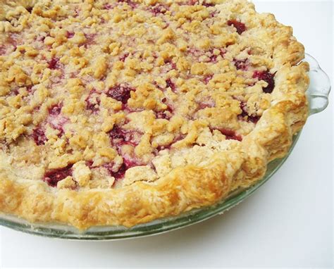 Baking At Tiffanys Raspberry Crumb Pie