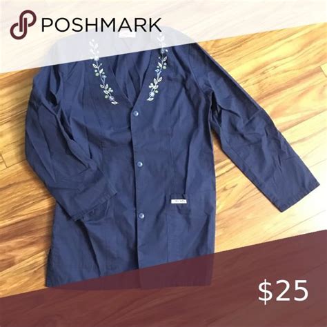 Embroidered Scrub Jacket