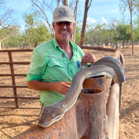 Kooltrim2005 Kooltrim2005 Added A New Photo