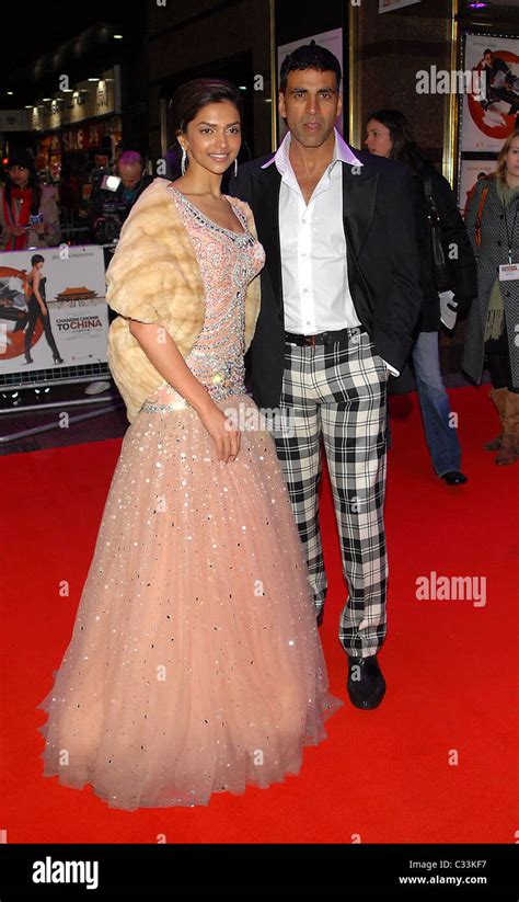 Akshay Kumar & Deepika Padukone Chandni Chowk To China - UK Premiere held at Empire Leicester ...