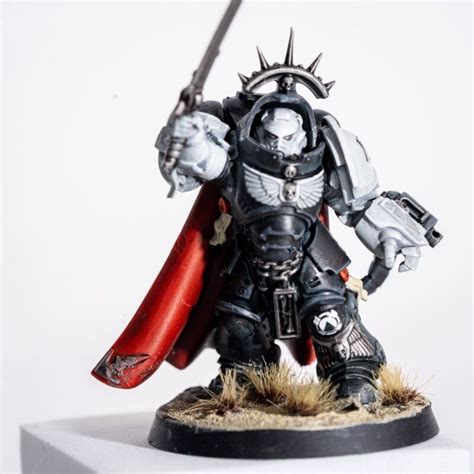 Raven Guard Primaris Captain Powerfist Gravis Armor Space Marines