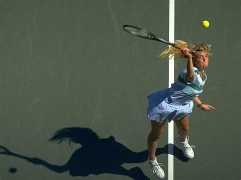 Former Great Carling Bassett Seguso Says Fellow Canuck Bianca Andreescu