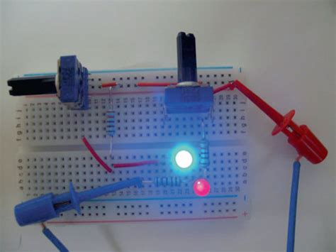 Actual Construction Of An Electric Simulation Circuit On A Breadboard Download Scientific