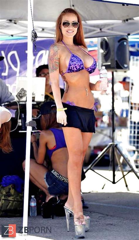 Cathrine Steamy Fake Hooter Silly ZB Porn Cathrine Steamy Fake Hooter Silly ZB Porn