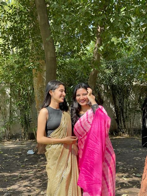 Duo Poses Bff Poses Poses Saree Poses