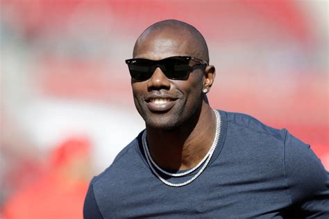 Inside Terrell Owens Wild 3 Day Marriage And Divorce Fanbuzz