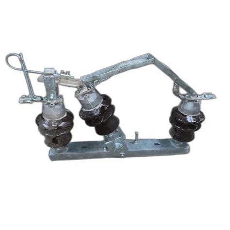 Single High Voltage Electrical Isolator Horizontal At ₹ 15000piece In