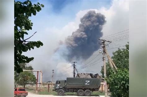 უკრაინის ძალებმა ყირიმში ოკუპანტების ნავთობის ავზი და იარაღის საწყობი დაბომბეს