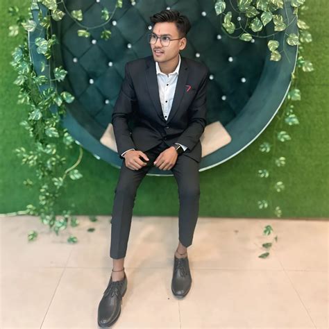 aniket rathour black lover 🖤🖤 instagram