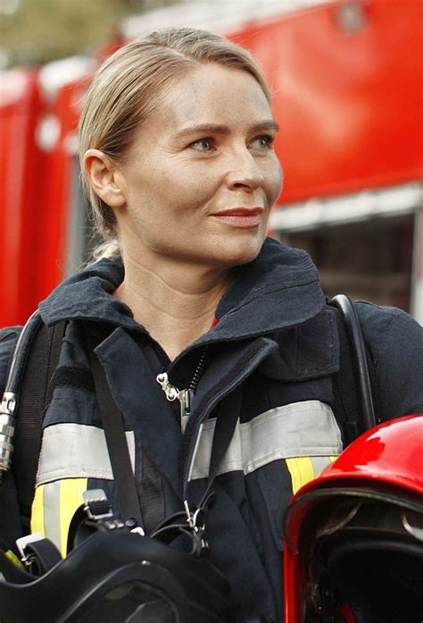 Over Half Of White Collar Workers Wish They Had Blue Collar Jobs