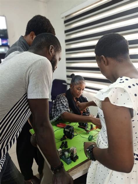 Lightautomationsacademy Technicaltraining Automation Handsonlearning… Light Automation Academy