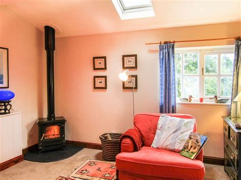 Ty Coch Maentwrog In Tan Y Bwlch Gwynedd Cottages And Lodges