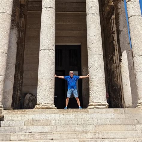 Ian Frawley Ian Frawley • Threads Say More