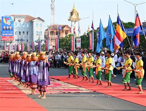 ឯកឧត្តម វង្សី វិស្សុត អញ្ជើញជាអធិបតីក្នុងអង្គមីទ្ទីង អបអរសាទរខួបលើកទី៤៥ នៃទិវាជ័យជម្នះ ៧មករា