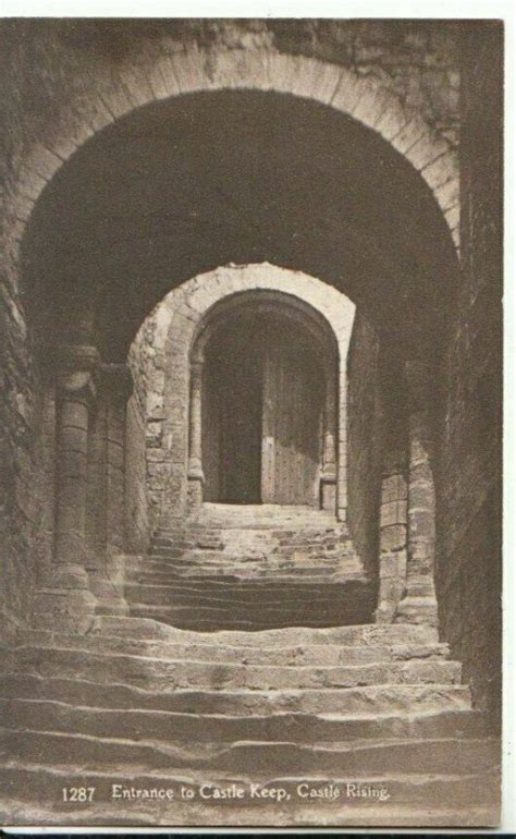 Norfolk Postcard Entrance To Castle Keep Castle Rising Ref 16826a