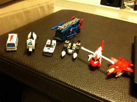 Kabaya Transformers Gum Wave 5 Protectobots In Hand Images