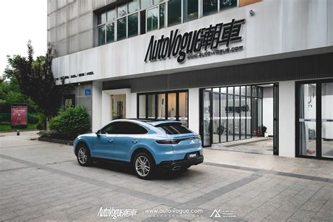 保时捷卡宴瓷器蓝