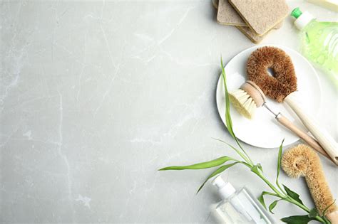 회색 테이블에 청소 제품 및 도구와 플랫 평구 구성 텍스트 공간 접시 세척 용품 0명에 대한 스톡 사진 및 기타 이미지 0명 가사 집안일 가정 생활 Istock