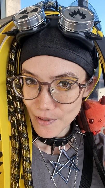 Cyberlox Make Boring Outfits Instantly Interesting Youtube