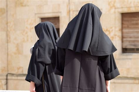 Demure Definition And Meaning Merriam Webster