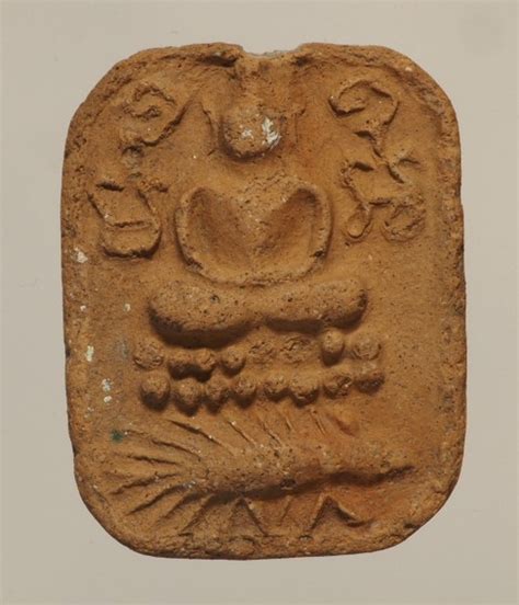 พระหลวงพ่อปาน ทรงเม่นบัวแปดเม็ดสองชั้น ตำนานพระเครื่อง