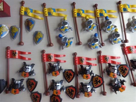 Huge Lot Of Genuine Lego Castle Knights Accessories And Weapons 4558608585