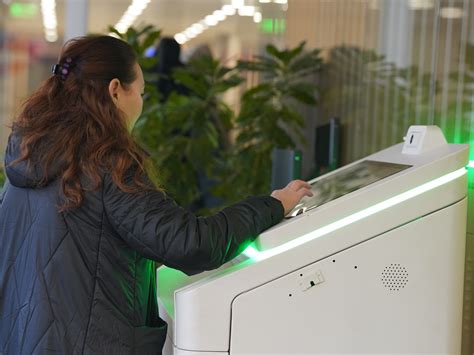 Гадаадын иргэний оршин суух үнэмлэхийг киоск машинаас хэвлэх боломжтой боллоо Mnews Mn