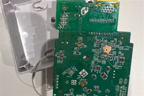 Extraer la contraseña GPON y SN de una nueva ONT Zte F de Digi